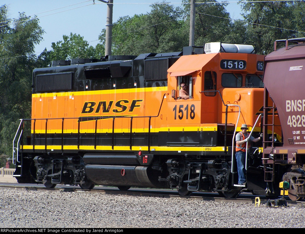 BNSF 1518